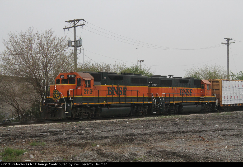 BNSF 2119 & 2321 (2)